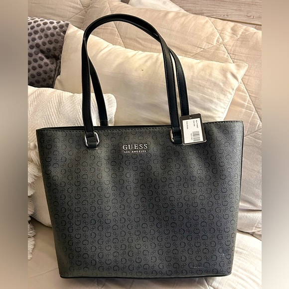 Guess | Bags | Guess Hand Bag | Poshmark
